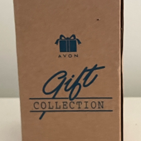 Avon | Holiday | Avon Gift Collection Dr Seuss Grinch Glass Ornament ...